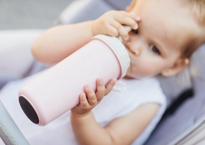 Comment bien choisir le lait de croissance pour bébé
